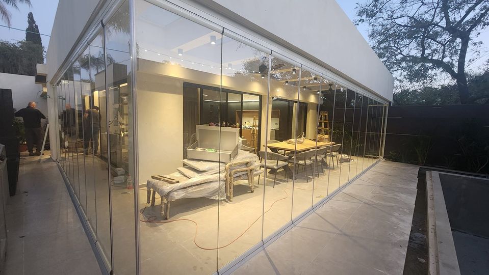 arcdb • קלרה פירביש - ספק